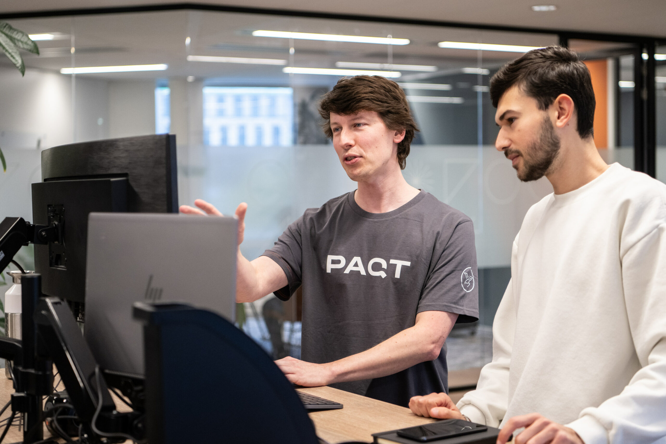 AI in de zorg werkt alleen met compliance-by-design | PAQT